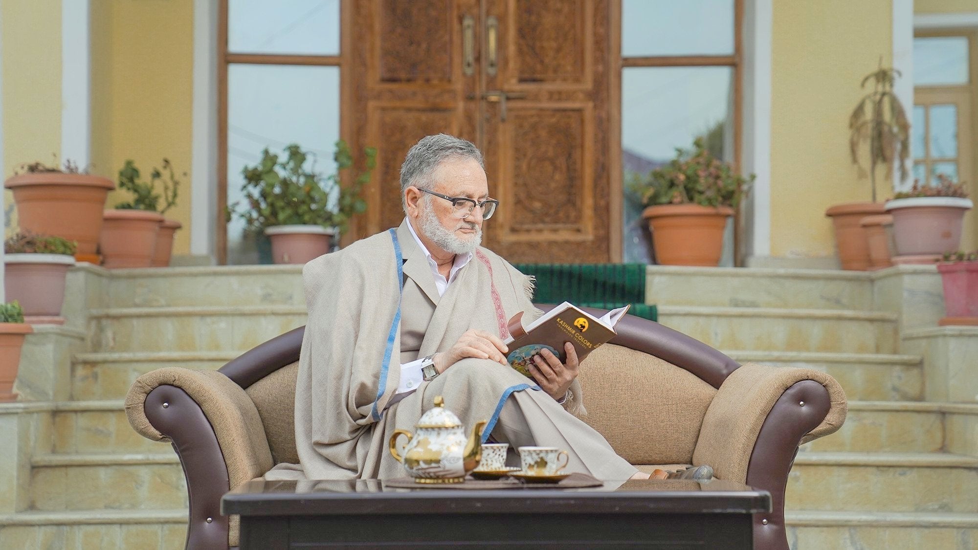 Kashmir Colors | Handwoven Treasures By Inayat & Ovi